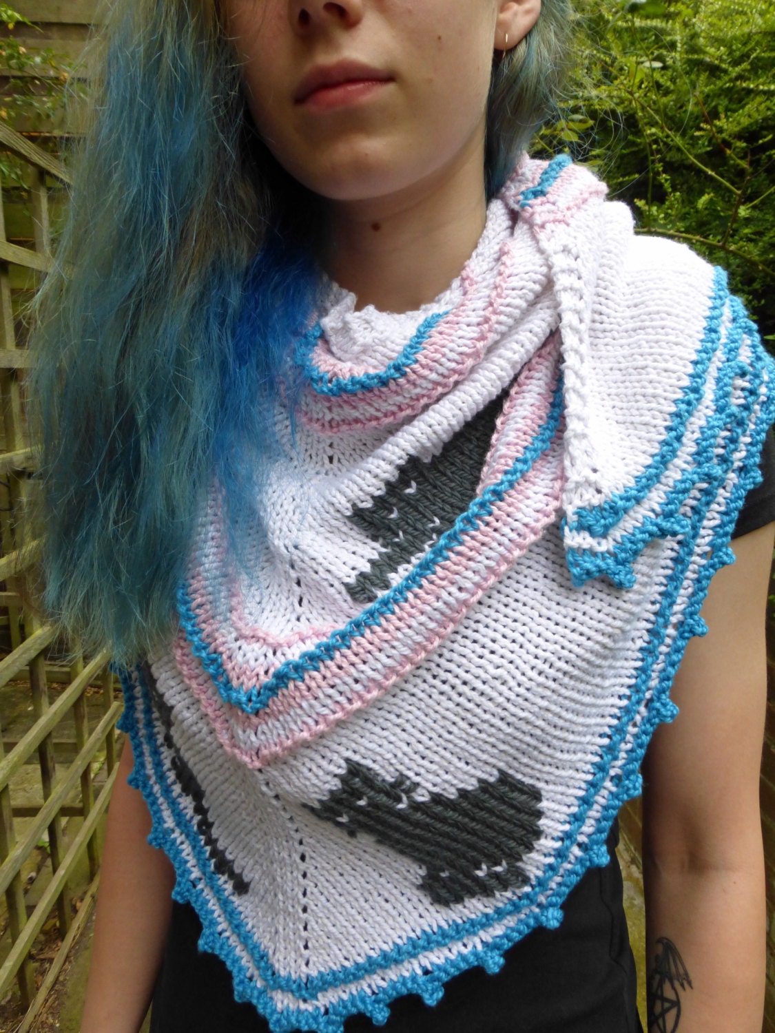 Cat Shawl KNITTING PATTERN in PDF | Knit a Shawl With Black Cat Motifs ...