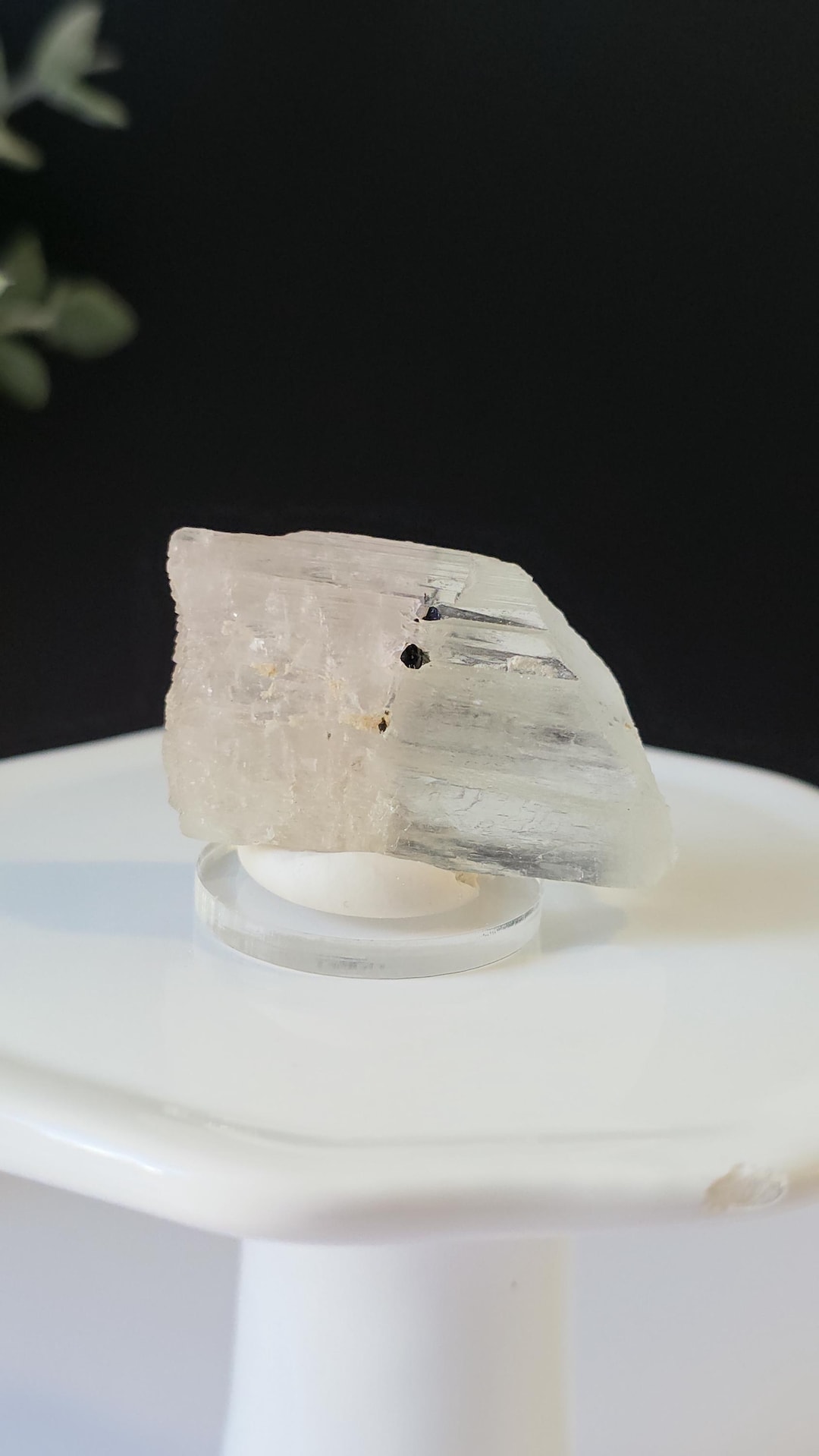 Bicolor UV Reactive Kunzite Crystal Pakistan | Translucent Gemmy ...