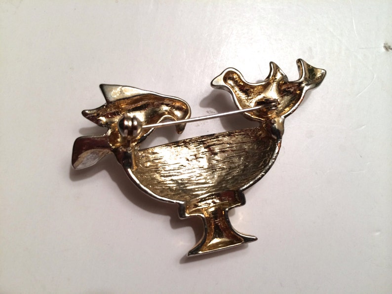 Birds at Fountain Brooch Vintage Figural Animal Pin Retro - Etsy