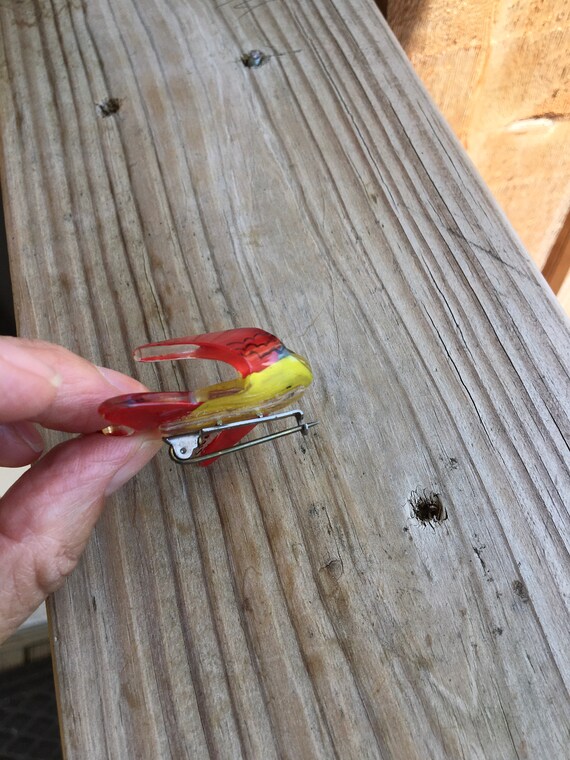 Rare 1930's Flying Bird Pin Red Wings Vintage Plastic… - Gem