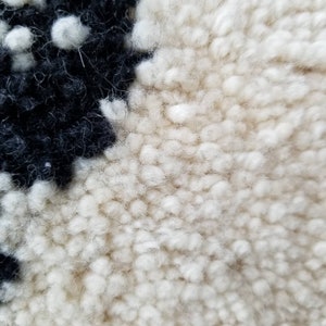 Inuit Themed Hunting Scene Hooked Rug Wall Hanging (63 by 48 Cm ...