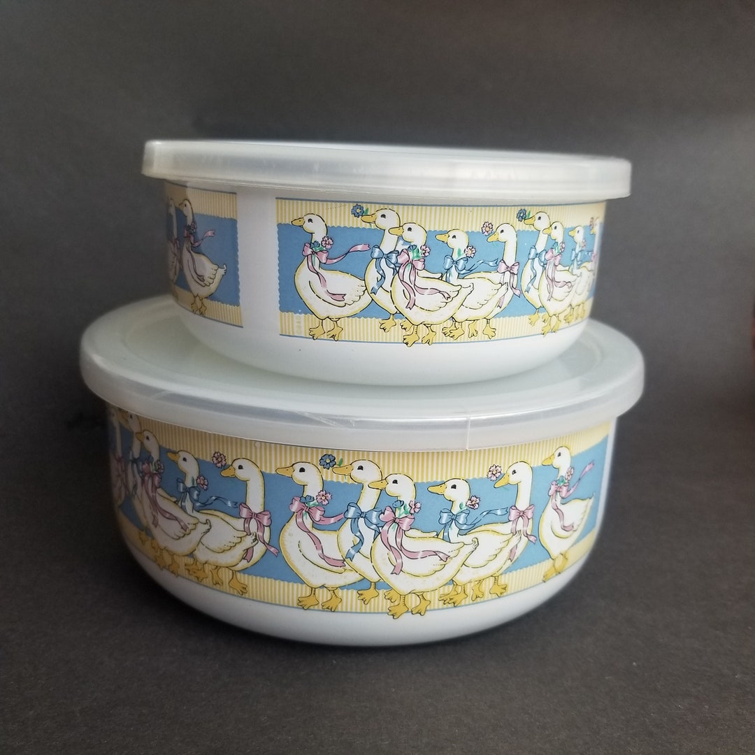 Ships in April/ Pair of Kamenstein Goose Themed Metal Bowls / Stacking ...