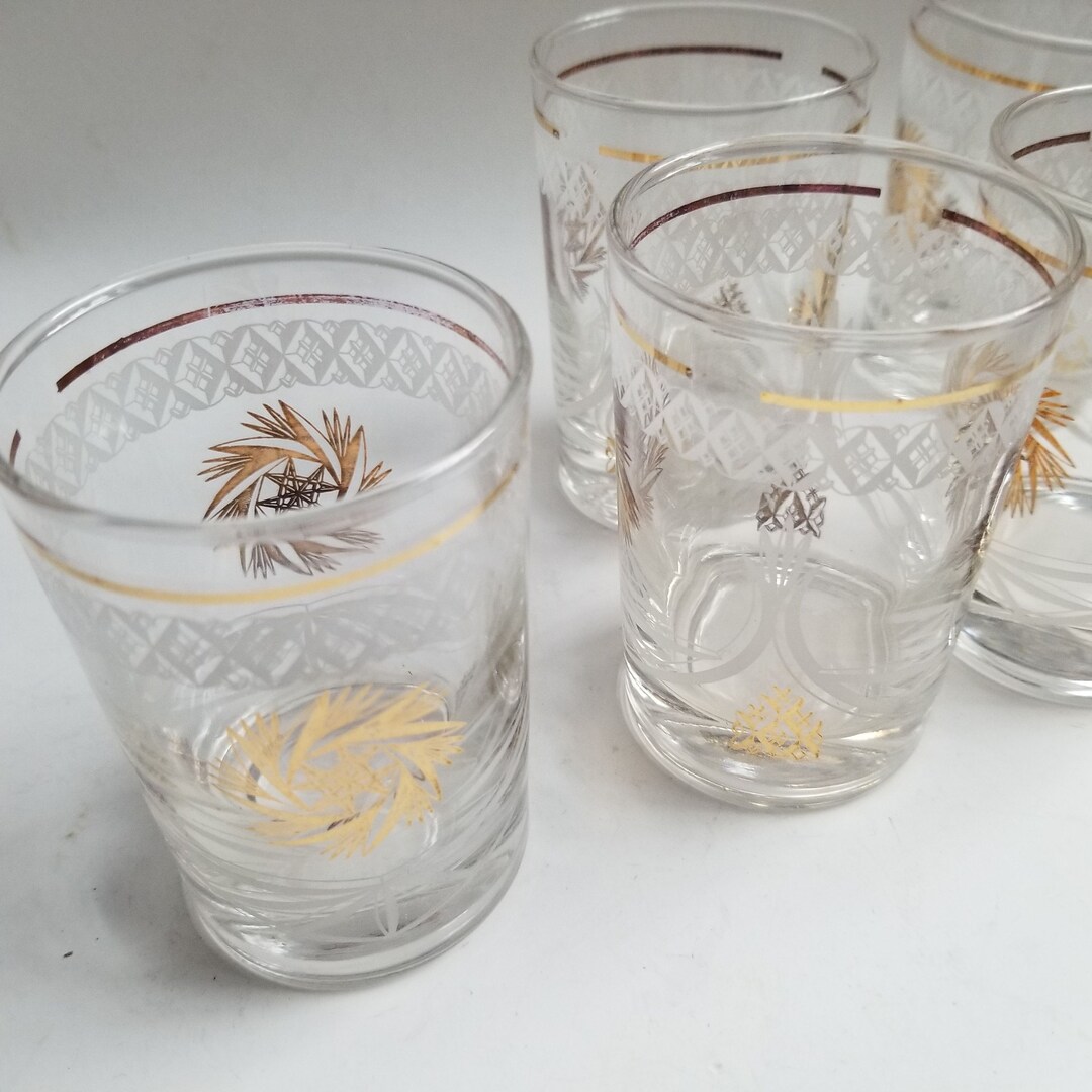 Set of 5 Gold Pinwheel 4 Oz Glasses / 1970's Gold and White Glasses ...