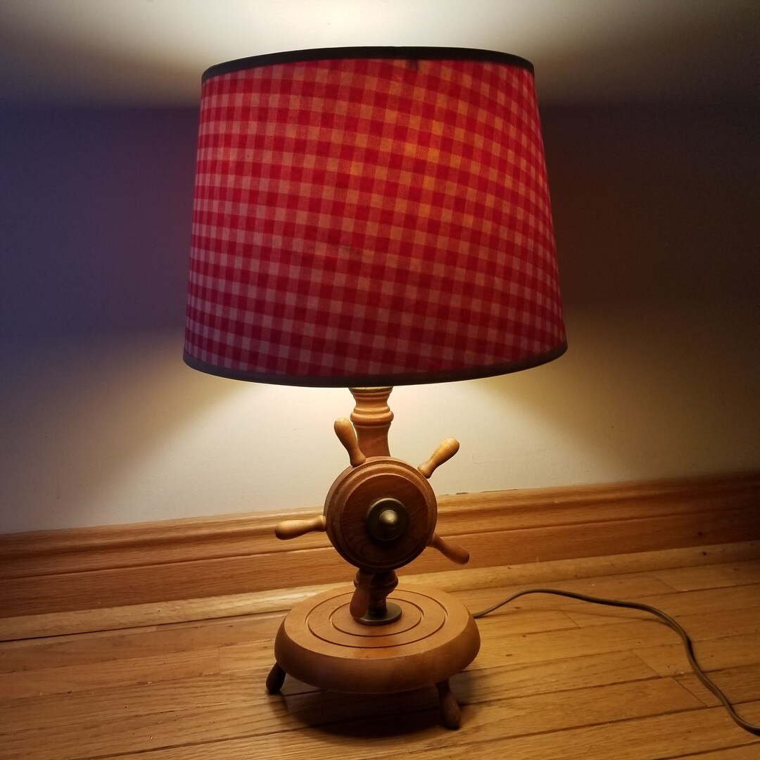 Wooden Ships Wheel Accent Lamp / Nautical Lamp - Etsy
