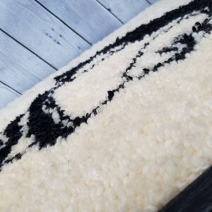 Inuit Themed Hunting Scene Hooked Rug Wall Hanging (63 by 48 Cm ...