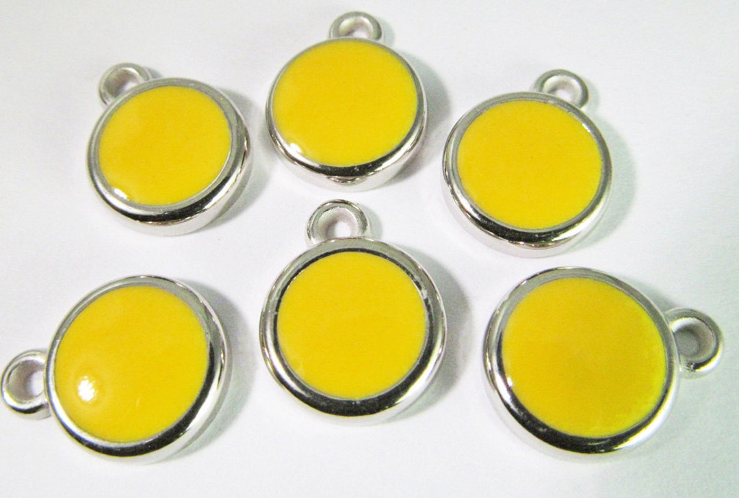 12 Vintage 12mm Bright Yellow Mod Pendants Charms Drops Pd467 - Etsy
