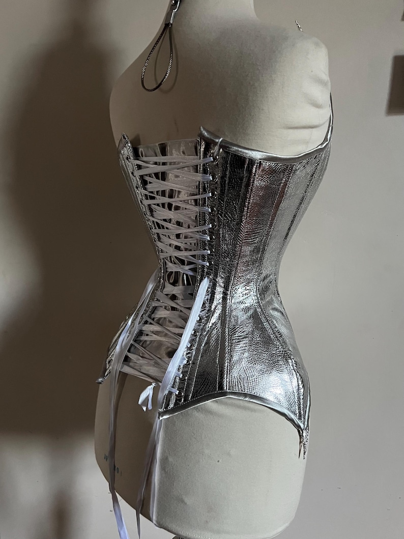 20” Metallic Silver Pointed Snake Pattern Overbust Corset. - Etsy