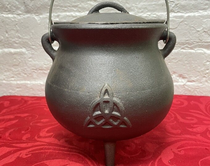 Irish Celtic Knotwork Triquetra Cast Iron Cauldron - Large Vintage Pot ...