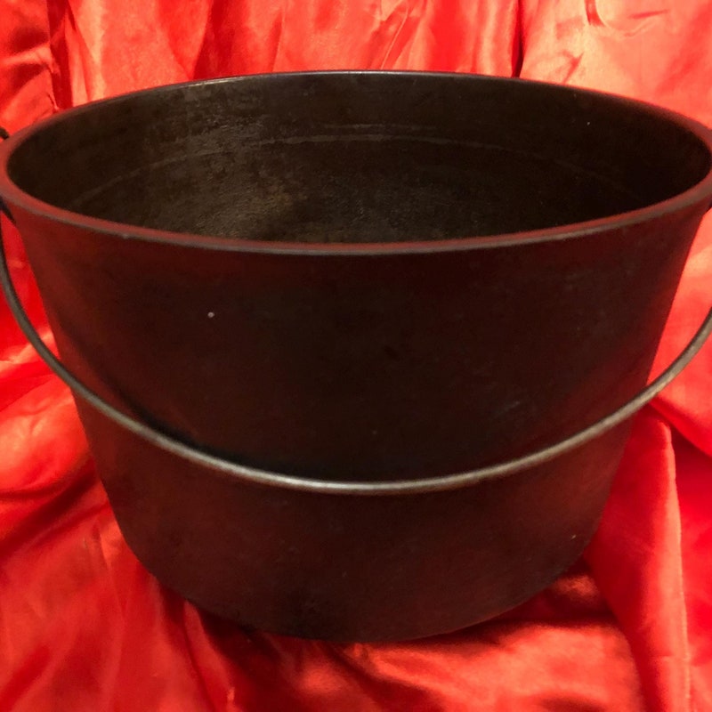 Large Cast Iron Cauldron - Etsy