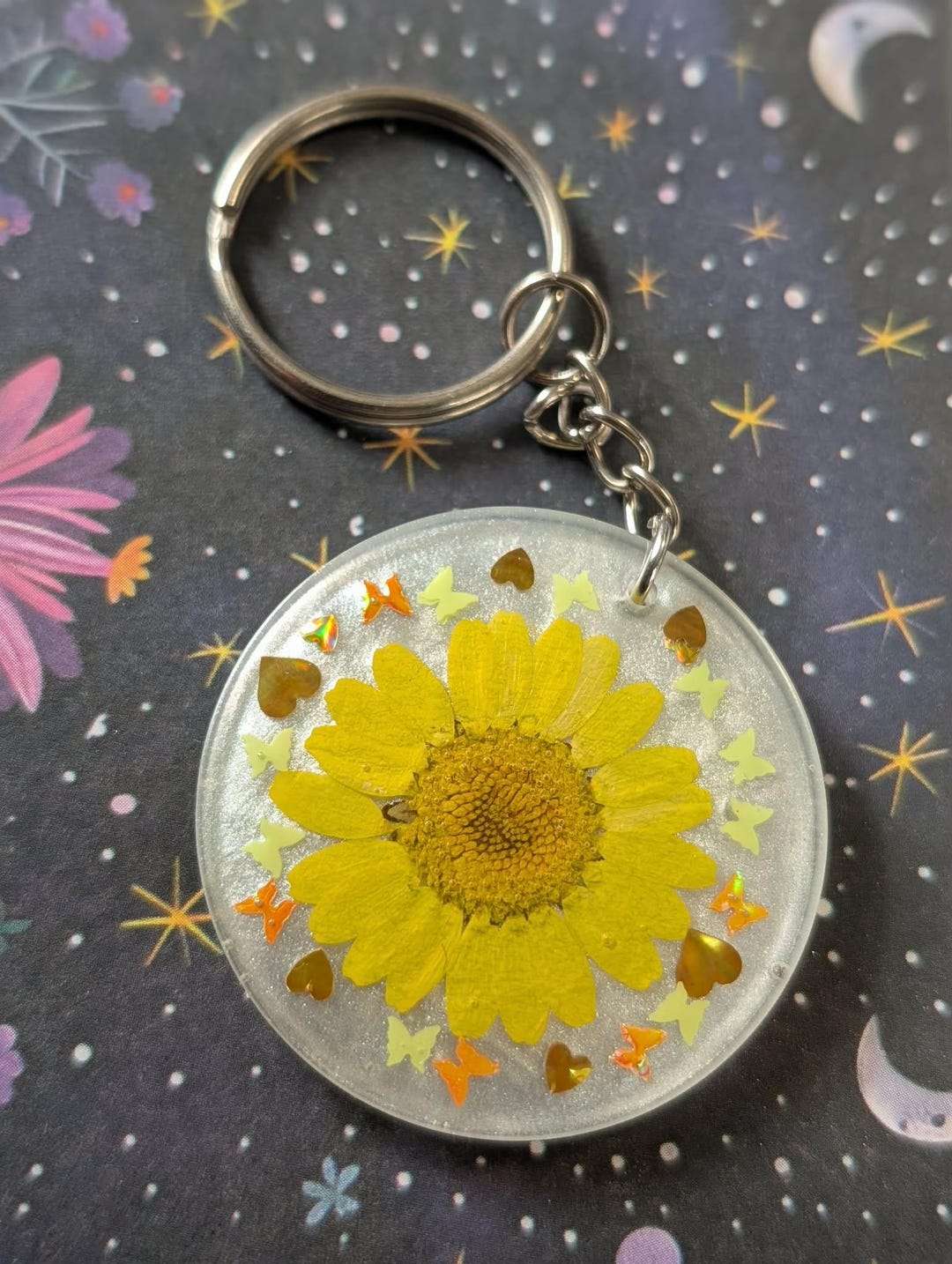 Handmade Resin Pressed Flower Keychain - Etsy