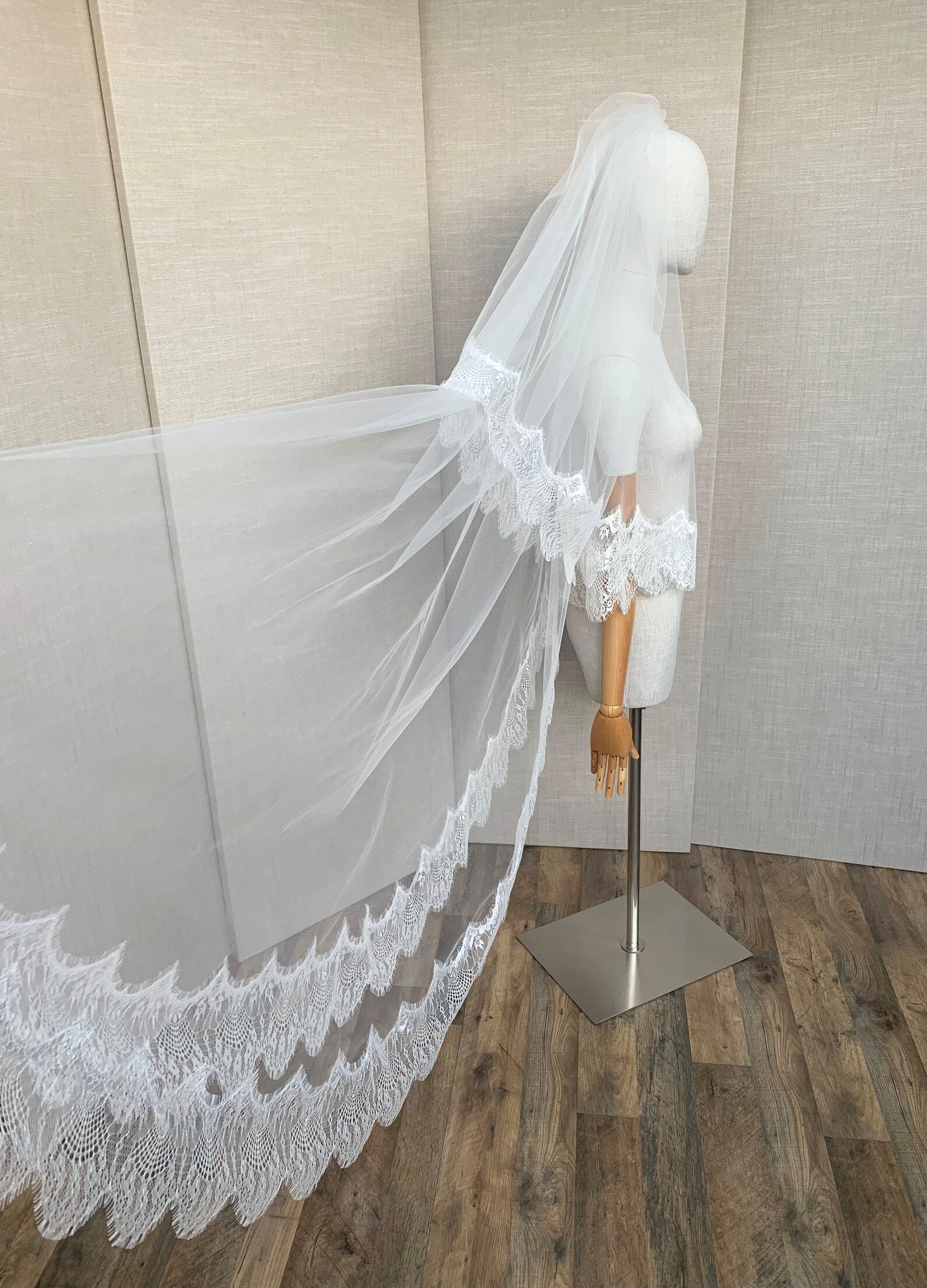 Lace Veil With Blusher, Chantilly Lace Trim Veil, Floor Length Soft ...