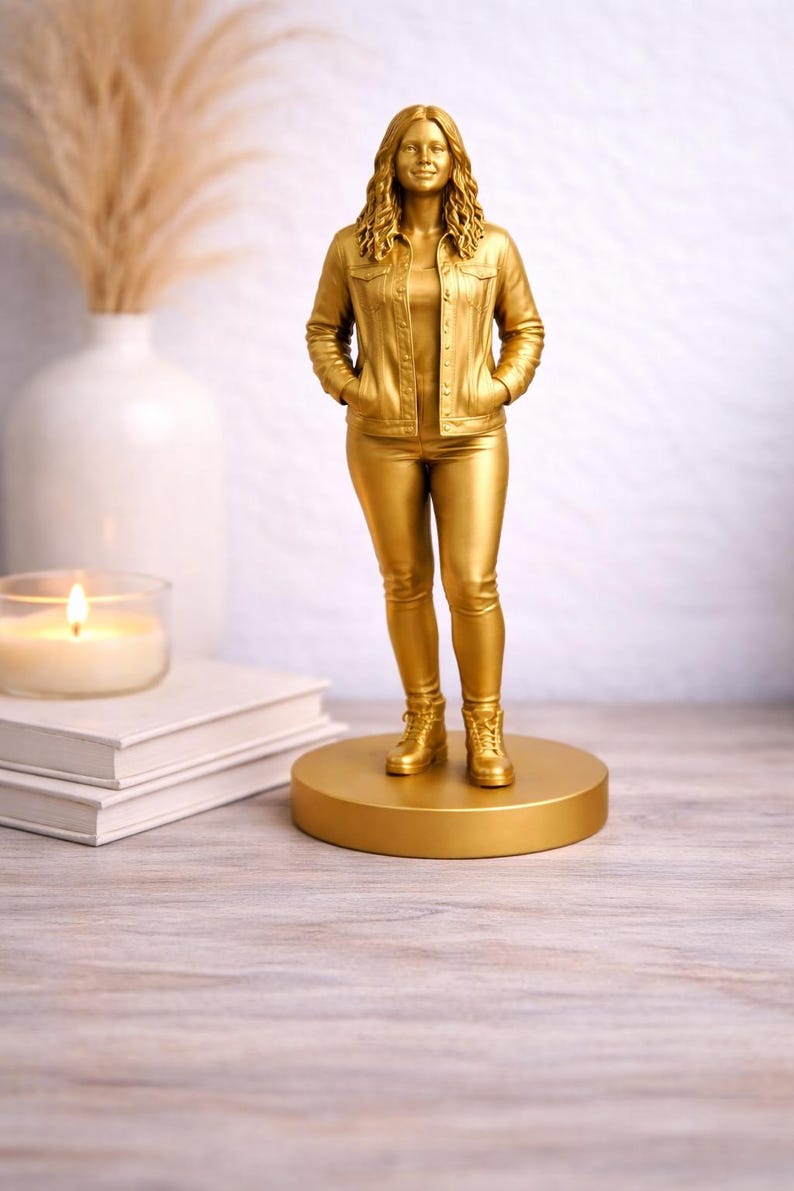 Custom Photo Figurine, Single Color 3D Printed Keepsake, Modern ...
