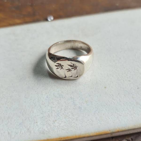 Tree Signet Ring - Etsy