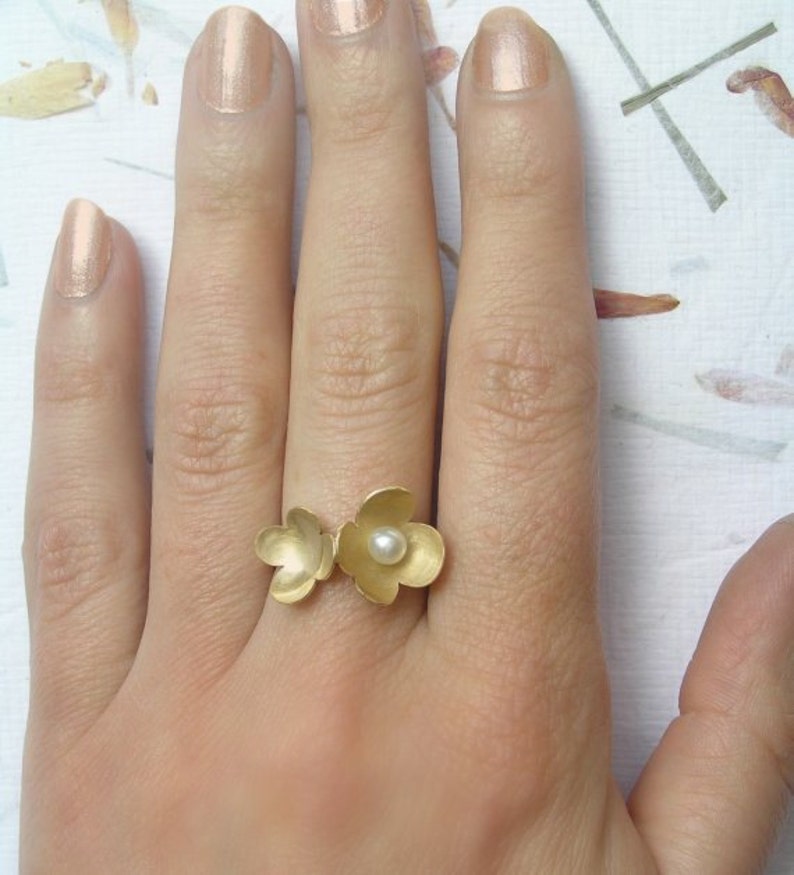 Solid 14k Gold Ring Flower Petals Ring Delicate Ring - Etsy