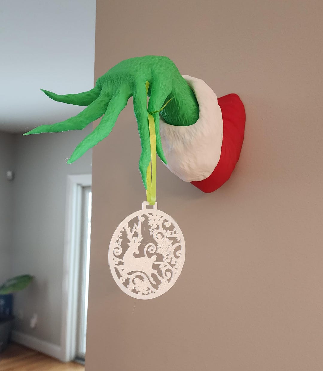 Grinch Arm Wall Decor - Etsy