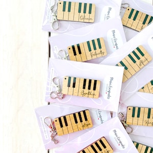 Personalized Wooden Piano Keys Keychain, Musician Gift, Music Gifts ...