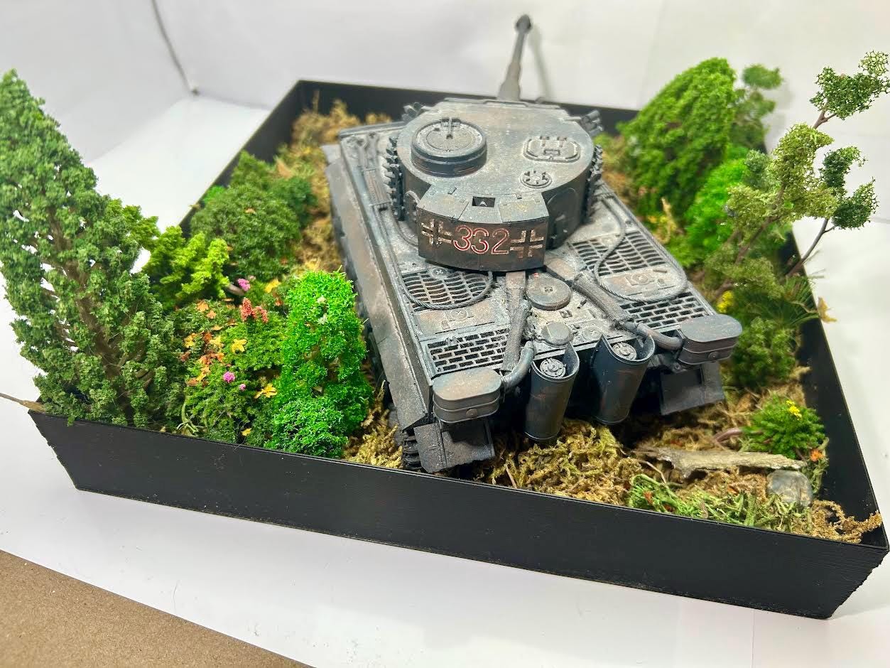 1/35 WWII Tiger Tank Diorama – Battle-hardened German Heavy Armor - Etsy