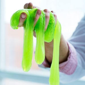 Fluorescent Slime Kit (gak, Flubber) Glows Under Blacklight - Perfect ...