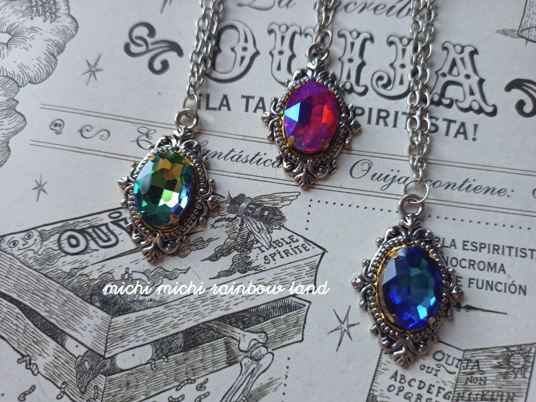 Elf's Heart Cameo Necklace | Medieval Silver Pendant | Gift for Her ...