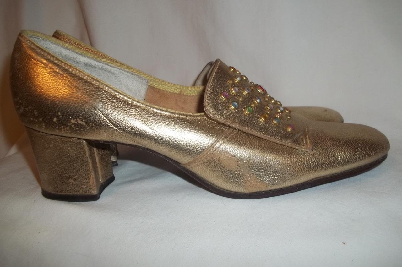 Vintage 1960's Cobblers Gold Metallic Pastel Rhinestone Detail Pilgrim ...