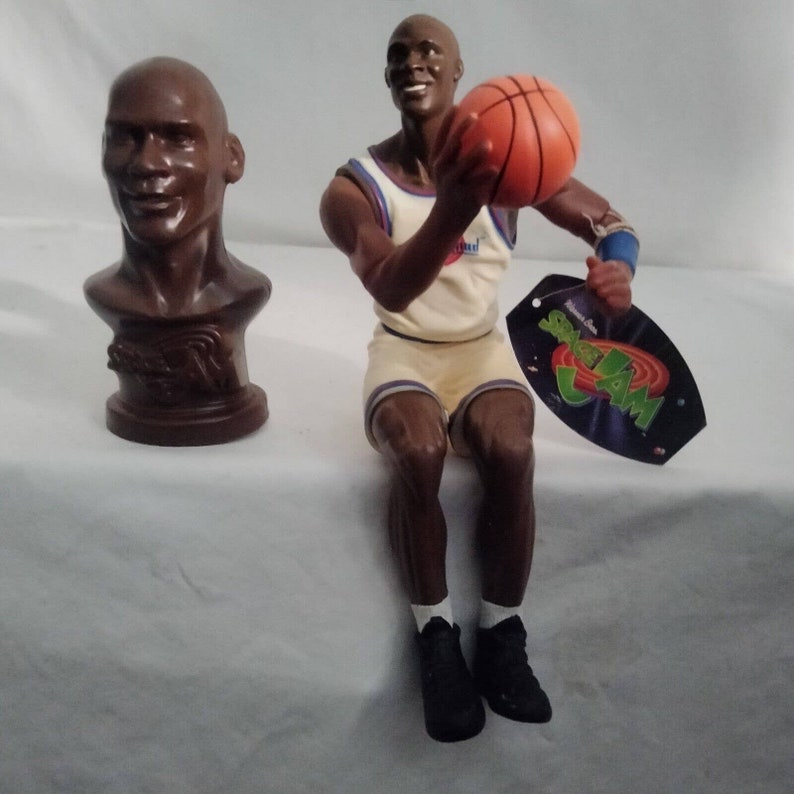 Michael Jordan 1996 Warner Bros Space Jam Tune Squad Figure & Trophy ...