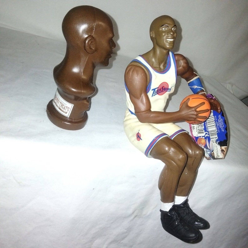 Michael Jordan 1996 Warner Bros Space Jam Tune Squad Figure & Trophy ...