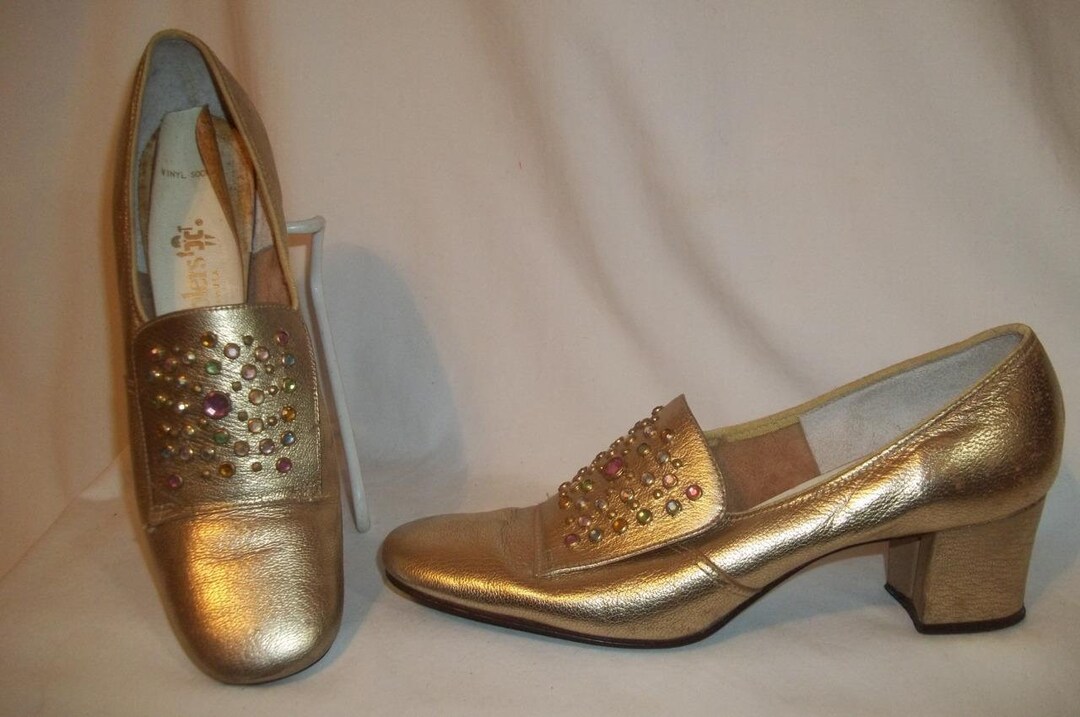 Vintage 1960's Cobblers Gold Metallic Pastel Rhinestone Detail Pilgrim ...
