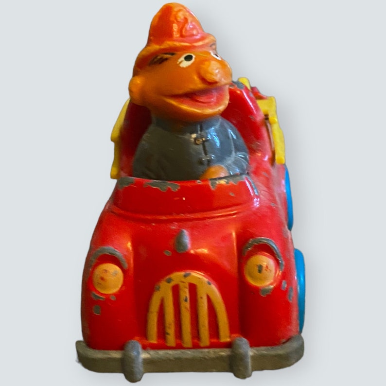 Hasbro Toys 1981 Muppets Inc."firefighter Ernie" Diecast Firetruck ...