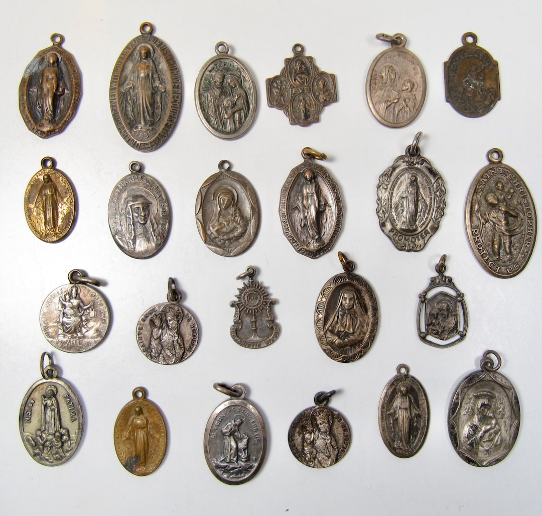 Choose Your Medal! Vintage or Antique Holy Medal Saint Medals Relic - Etsy