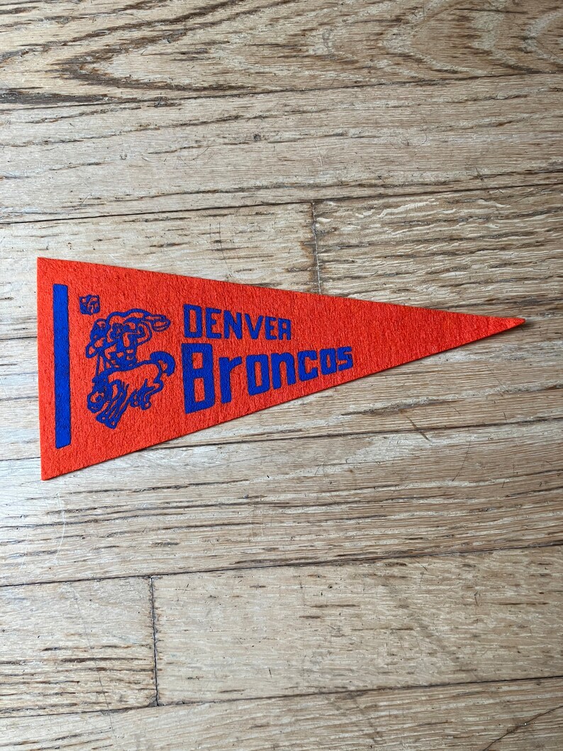 You Pick Vintage Felt Pennants Football USA Teams NFL - Etsy