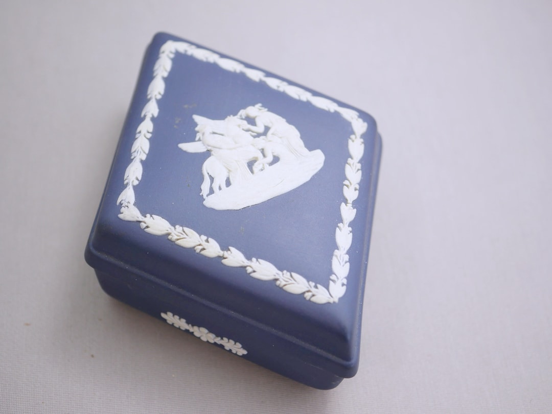 Vintage Wedgewood Dresser Box Dark Blue Porcelain Box English Wedgewood ...