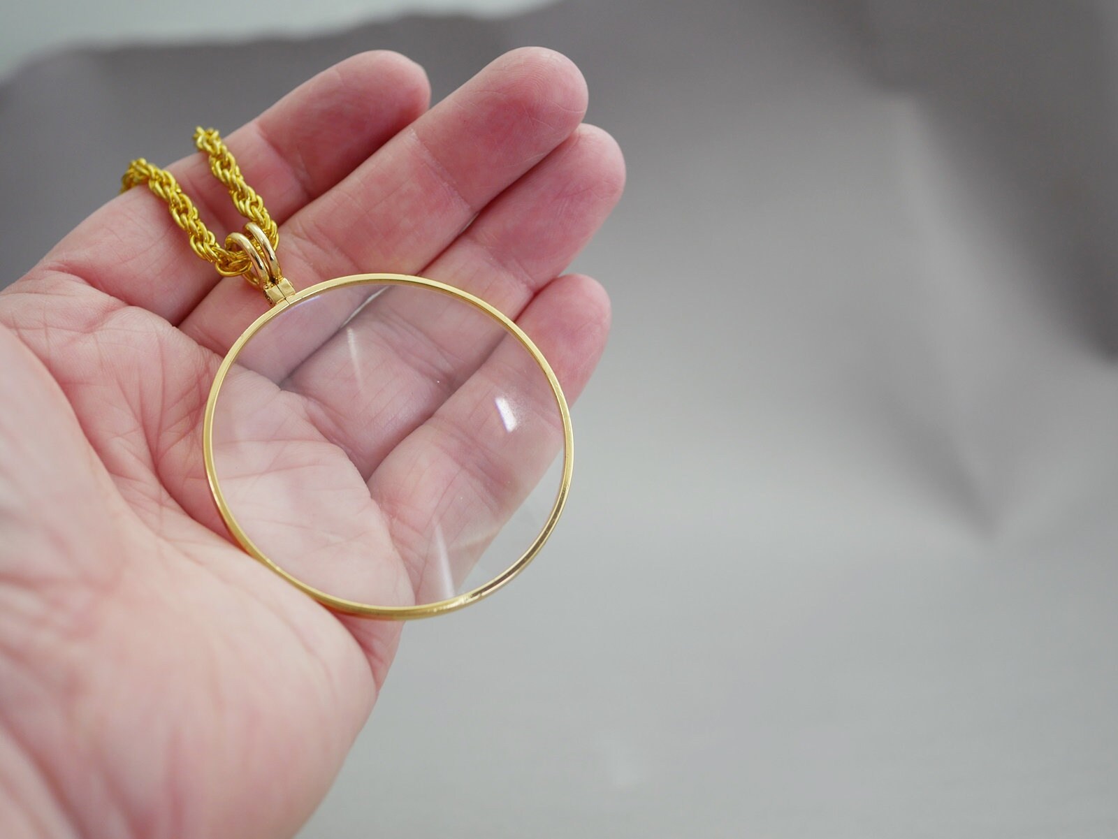 Vintage Magnifier Glass on Gold Rope Necklace Chain 38 Inches Long 2 ...