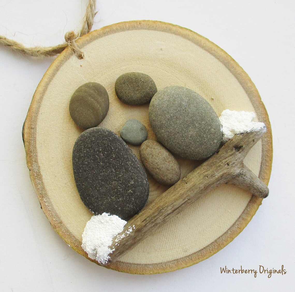 Pebble Art Tree Slice Ornament: Family of 3 Christmas - Etsy