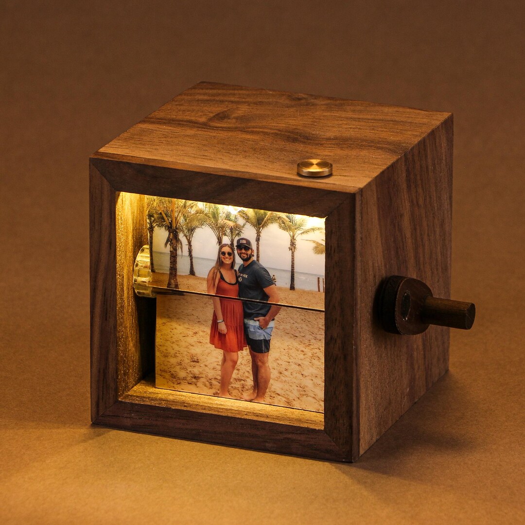 Hand-crank Photo Flip Box for Couples, Wooden Album Travel Gift, Travel ...