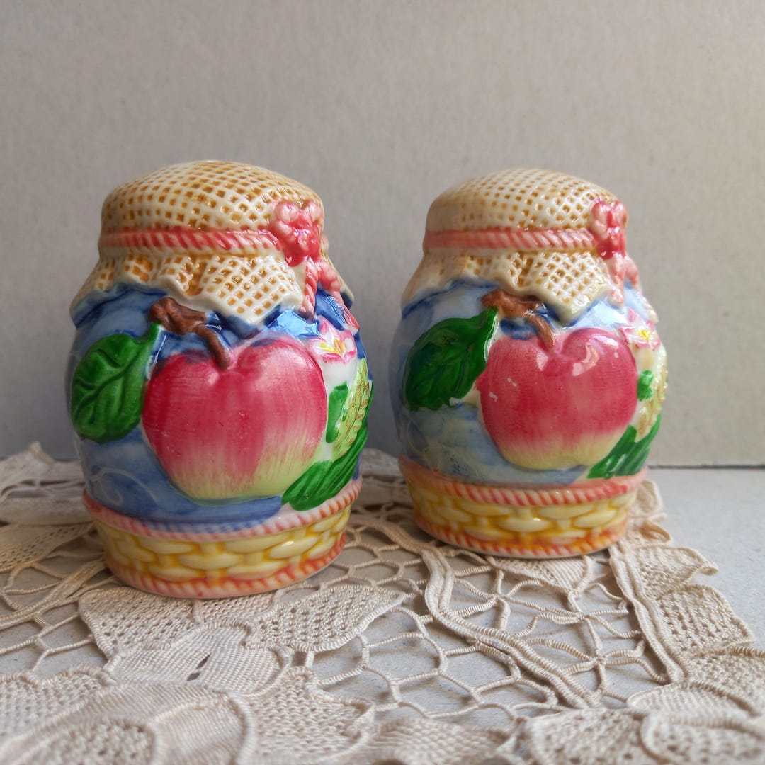 Vintage Salt & Pepper Shaker Spice Jar Porcelain Salt Shaker Ceramic ...