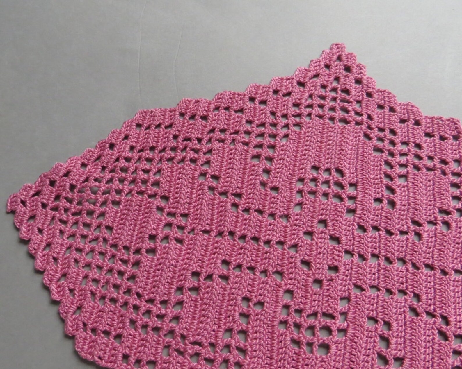 Vintage Crochet Doily Pink Doilies Rhombus Doily Pink Vintage Doilies ...