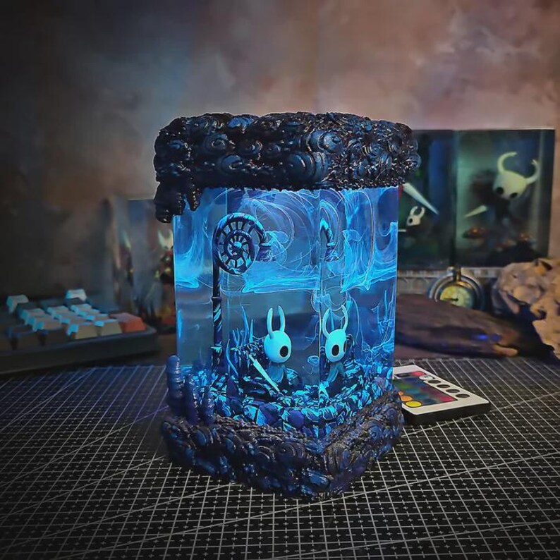 Hollow Knight RGB Lamp, the Knight Bench Scene, Indie Game Resin ...