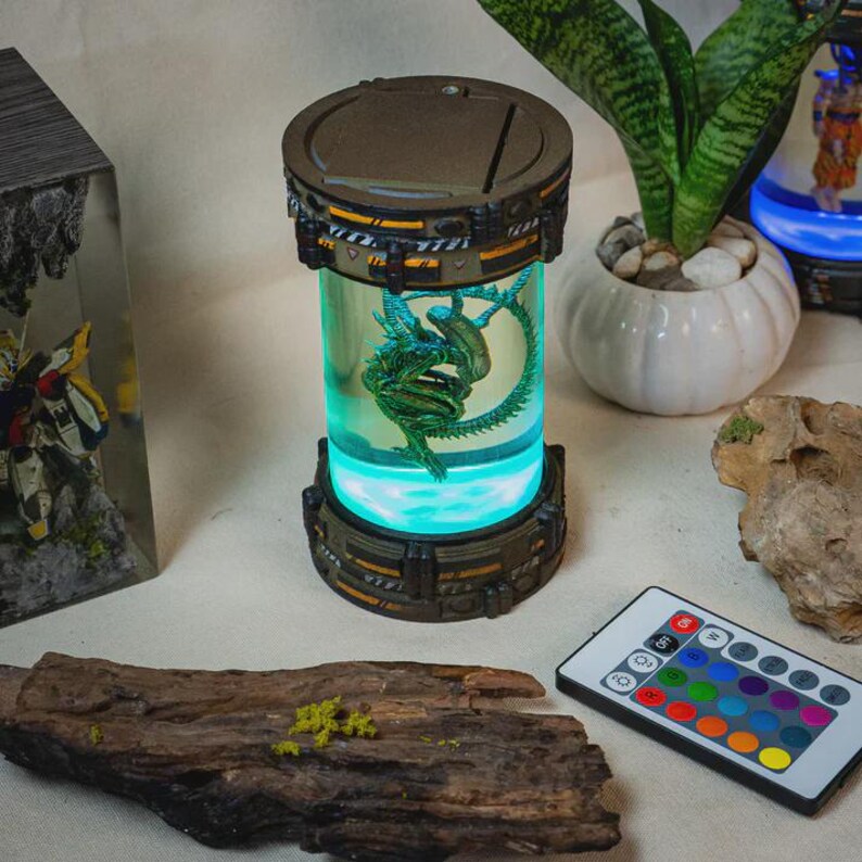 Alien Xenomorph Biolab Resin Lamp With LED Light, Sci-fi Home Decor ...