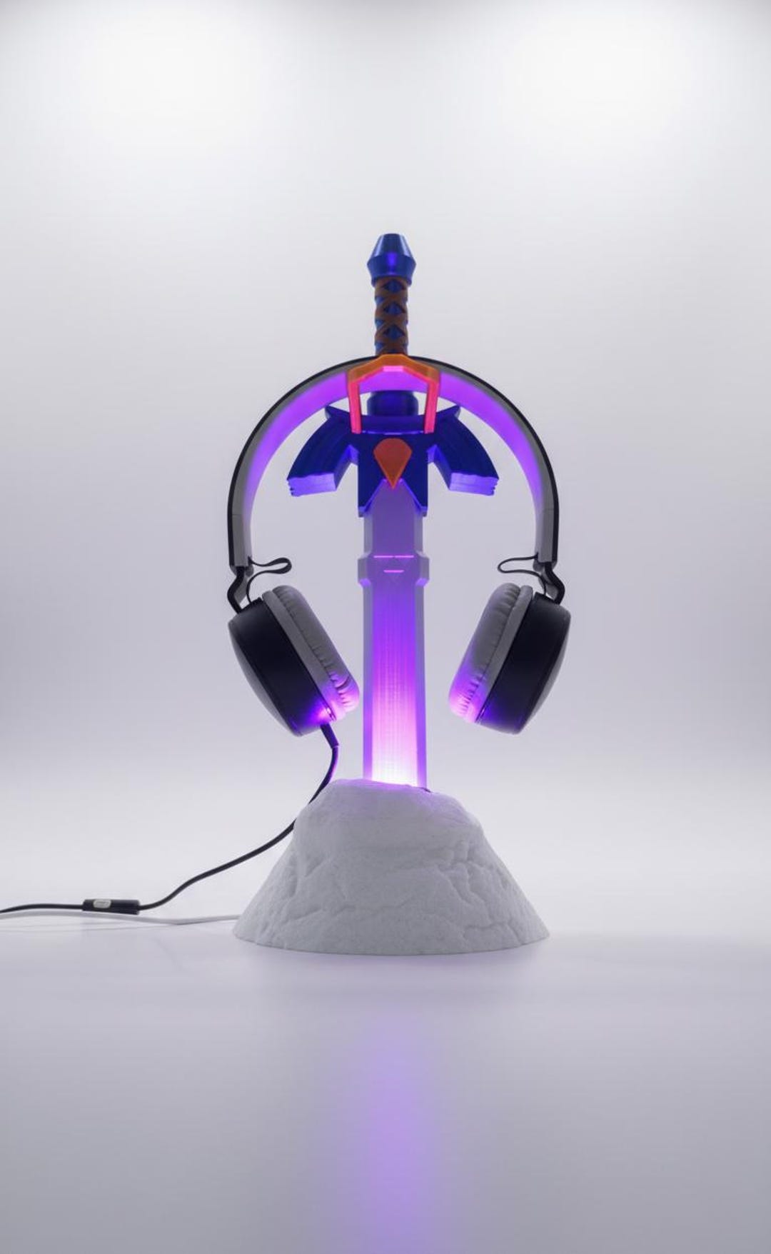 The Master Sword LED Headphone Stand & Nintendo Switch Controller ...
