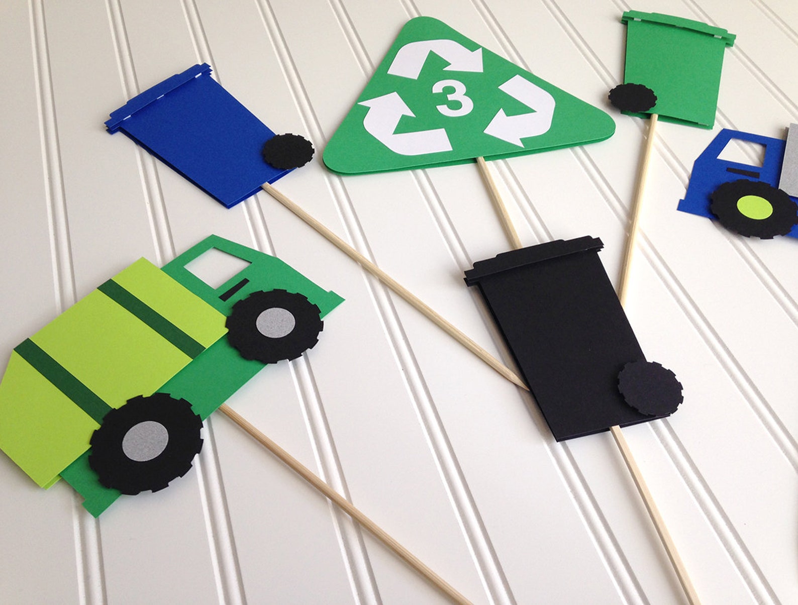 Garbage Truck Centerpiece Set, Trash Truck Table Decor - Etsy