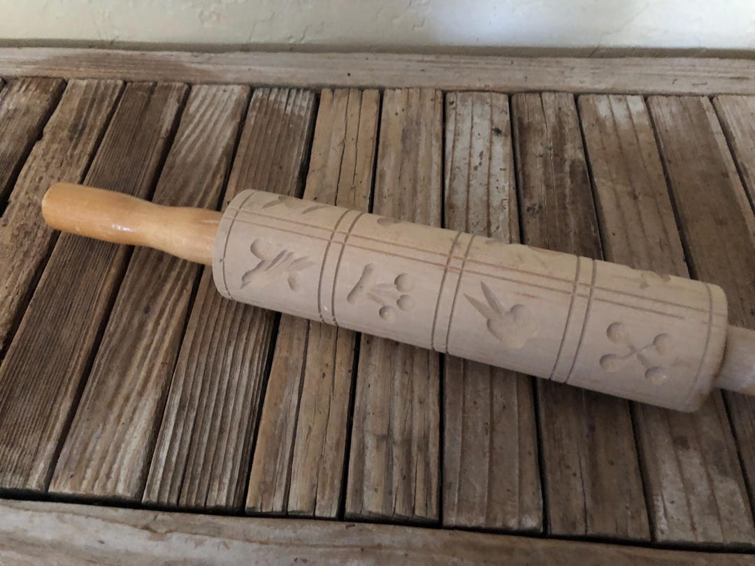 Vintage Wood Springerle Rolling Pin - Etsy