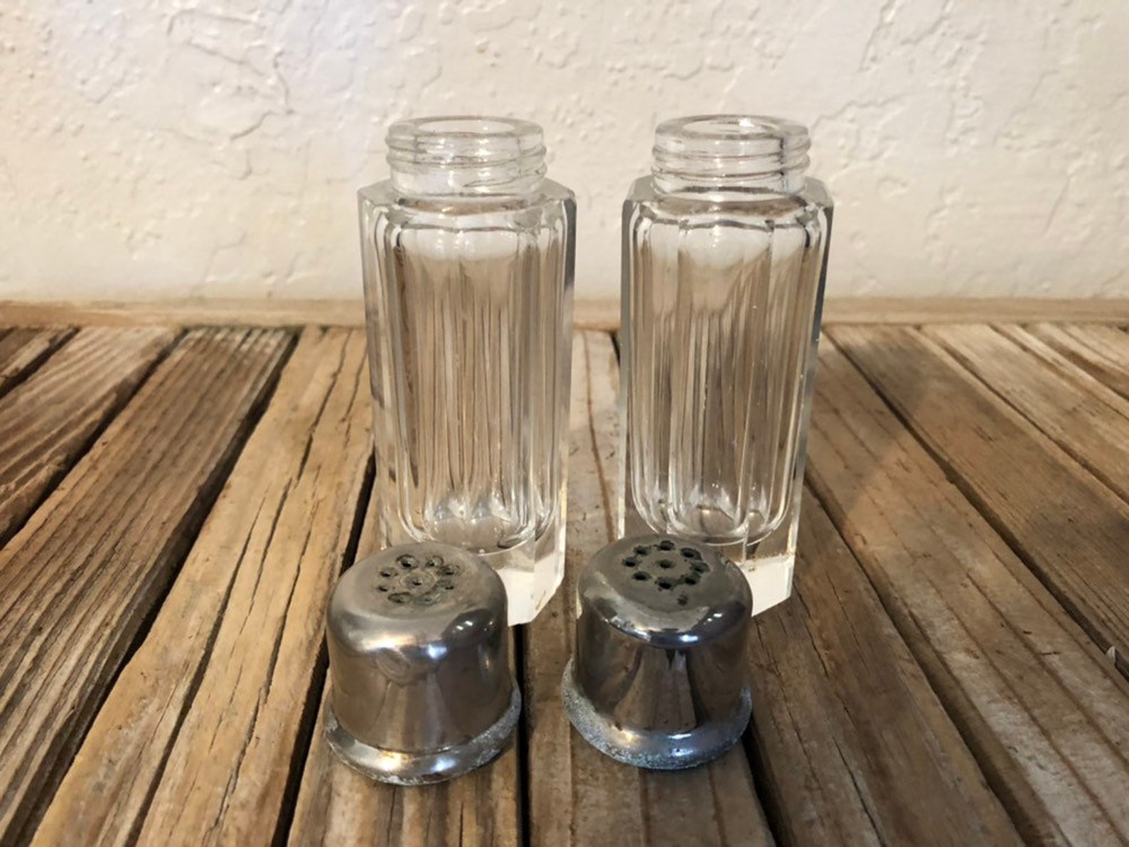 Vintage Pair of Glass Salt and Pepper Shakers - Etsy