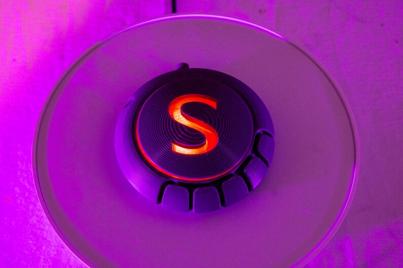 Slade 3D Printed Communicator Cosplay Anime Video Game Prop - Etsy