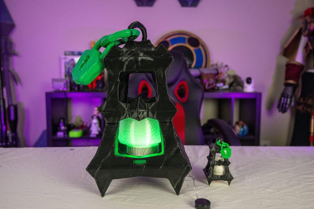 Thresh LED Light up Cosplay Lantern From League of Legends - Etsy