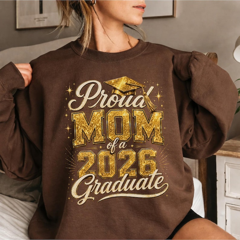 Proud MOM of a 2026 Graduate PNG, Gold Glitter Class of 2026 Mom ...