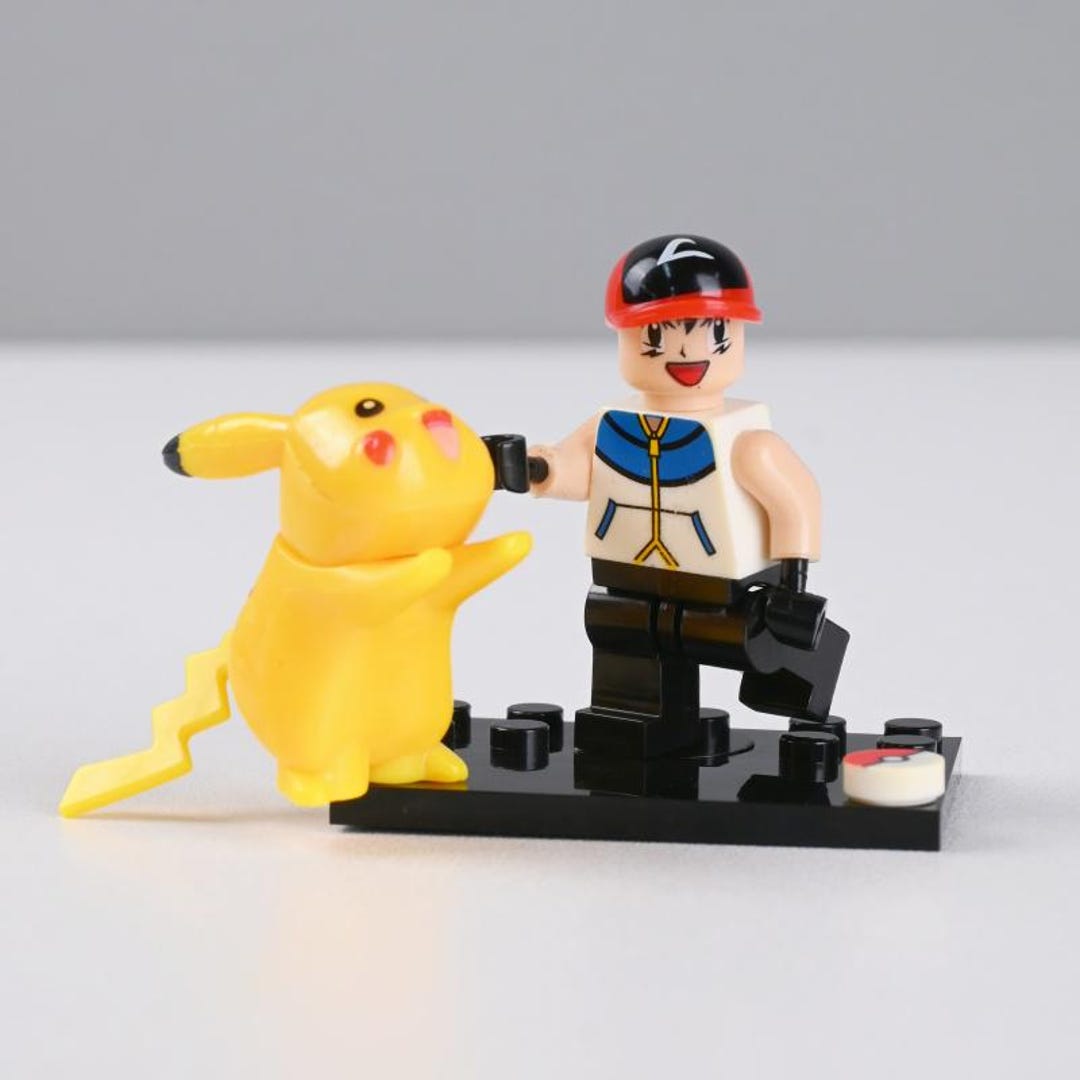 Ash & Pikachu Minifigure Set | Pokémon 2002advanced Series | Nintendo ...