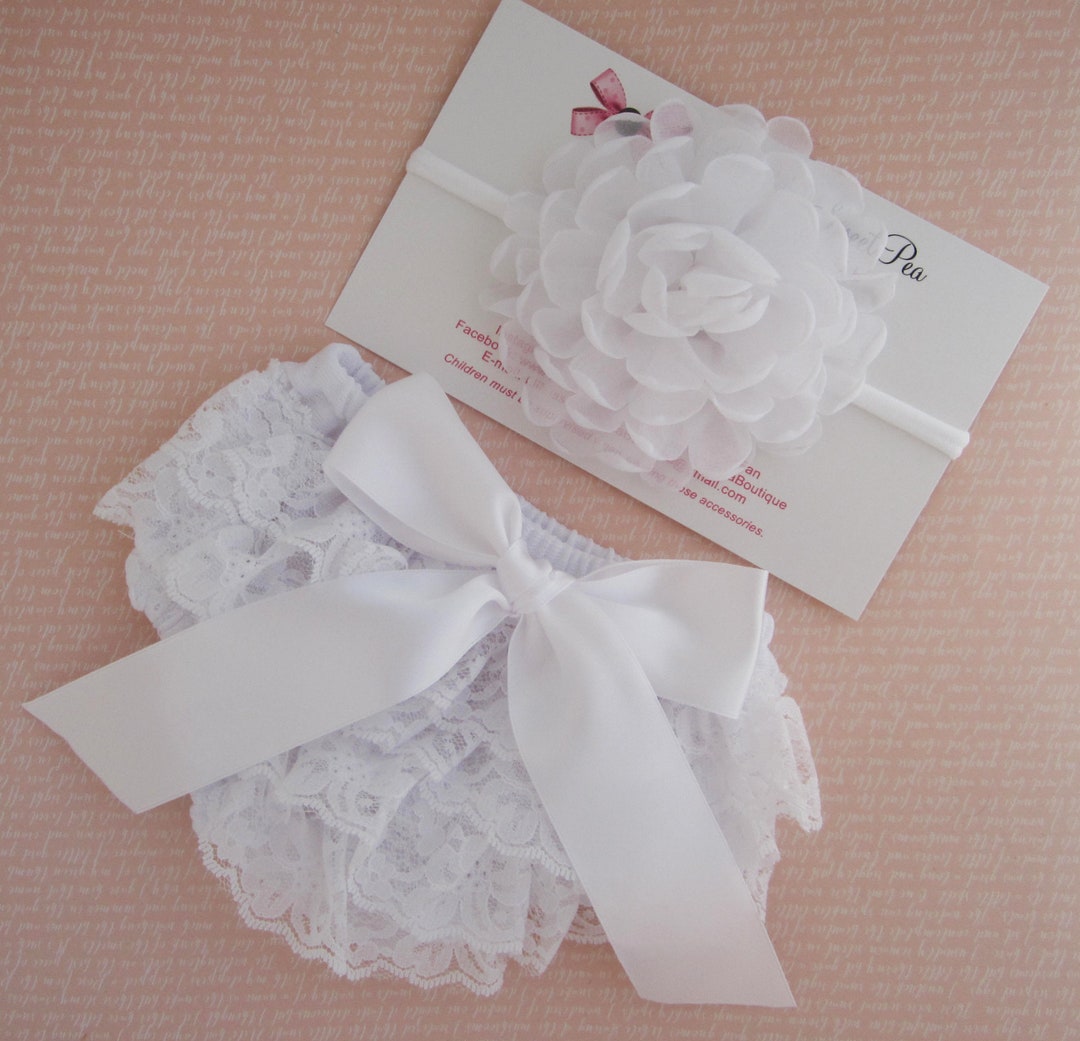 White Lace Diaper Cover , Bloomer in Newborn Size With OPTIONAL Bow on ...