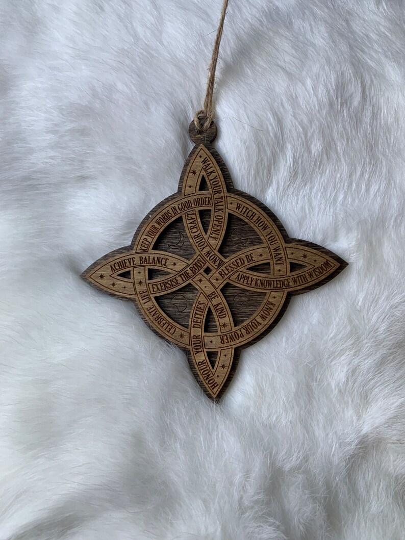 Four Point Witch Protection Knot Ornament Amulet - Etsy