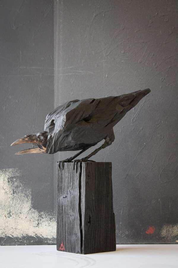 Hand Painted Raven Statue • Gothic Home Decor • Dark Academia Crow ...