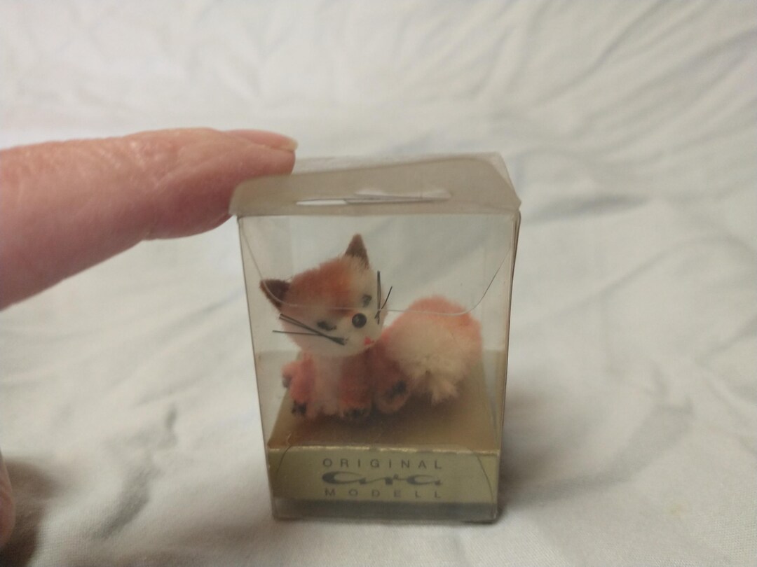 Vintage Fox Miniature by ARA in Original Box..tiny Pipe Cleaner Type ...